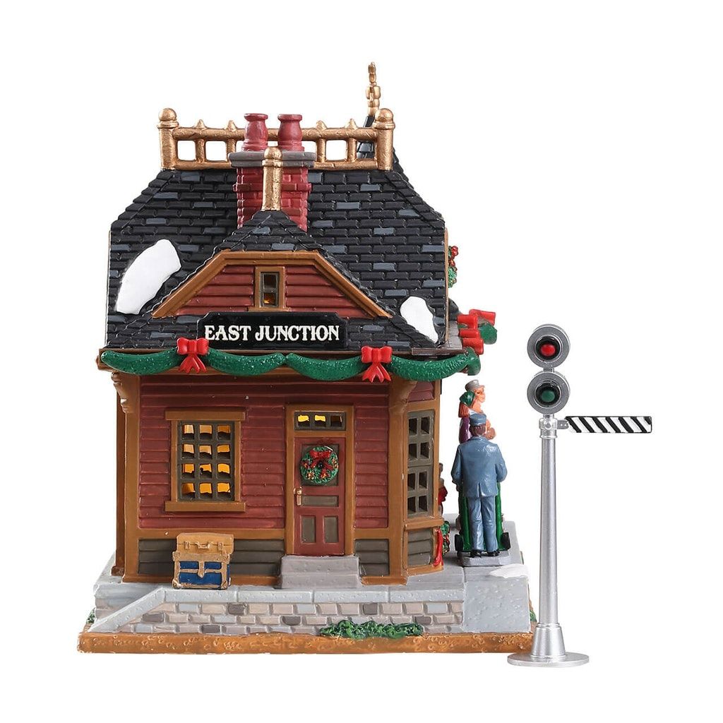 Lemax east junction station Caddington Village 2018 - Christmas Village ...
